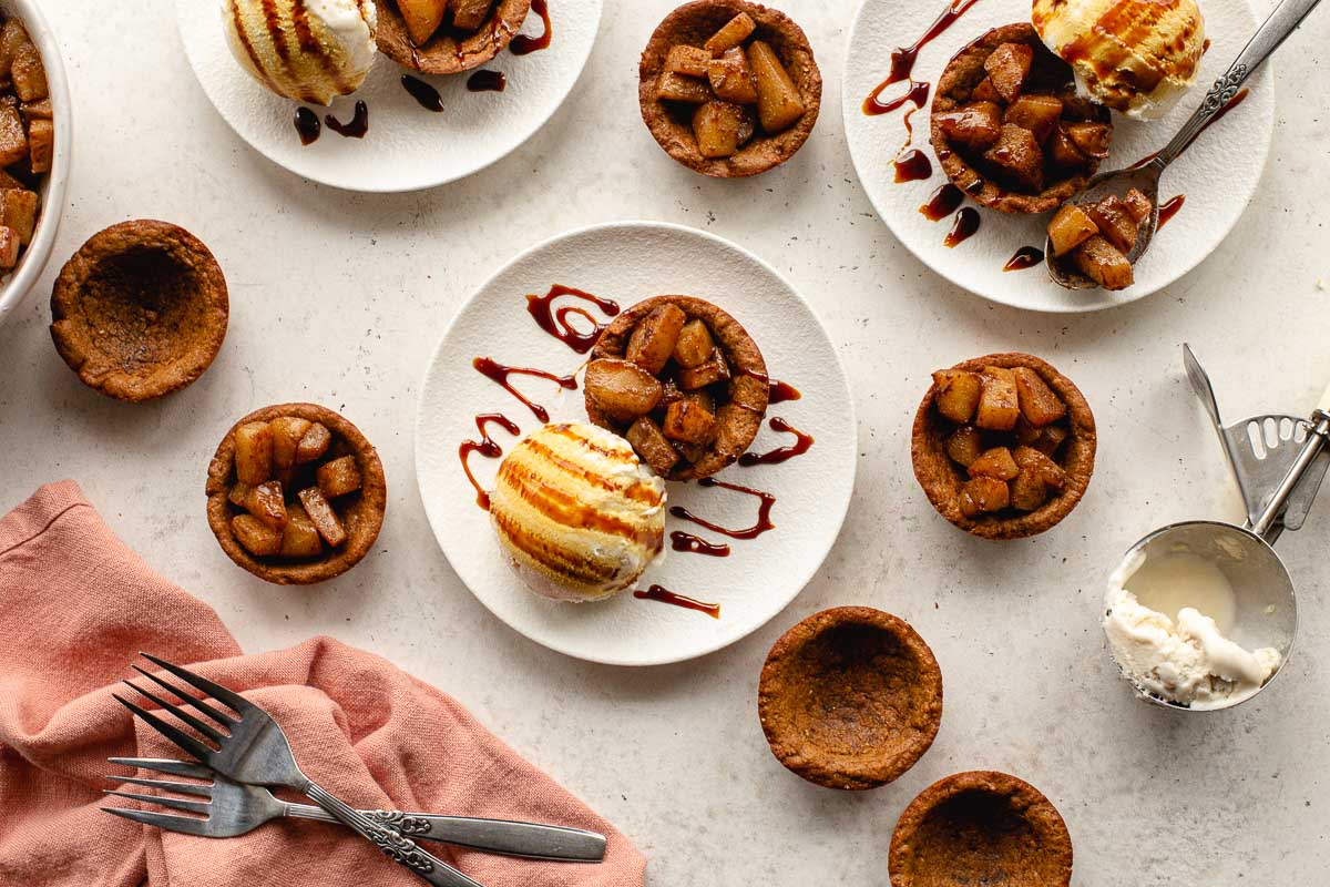 Gingerbread Cups With Spiced Pears Crumb Top Baking